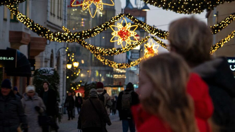 Cozy Christmas Walks and Winter Strolls - Destination Uppsala